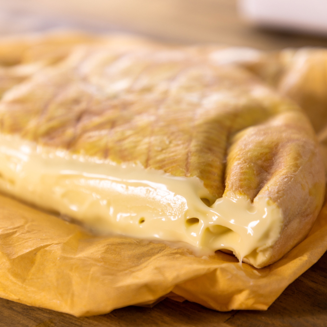 Shadows of Red – Tarago Cheese